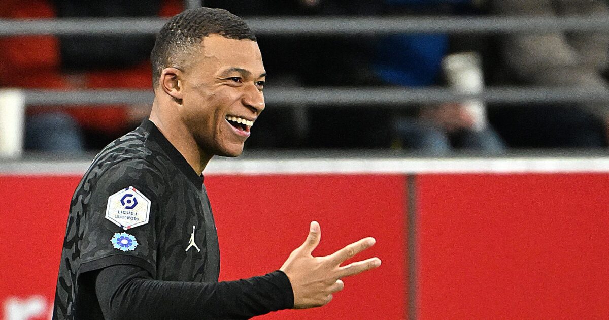 Luis Enrique kritiserer Mbappé, på trods af, at han scorede hattrick