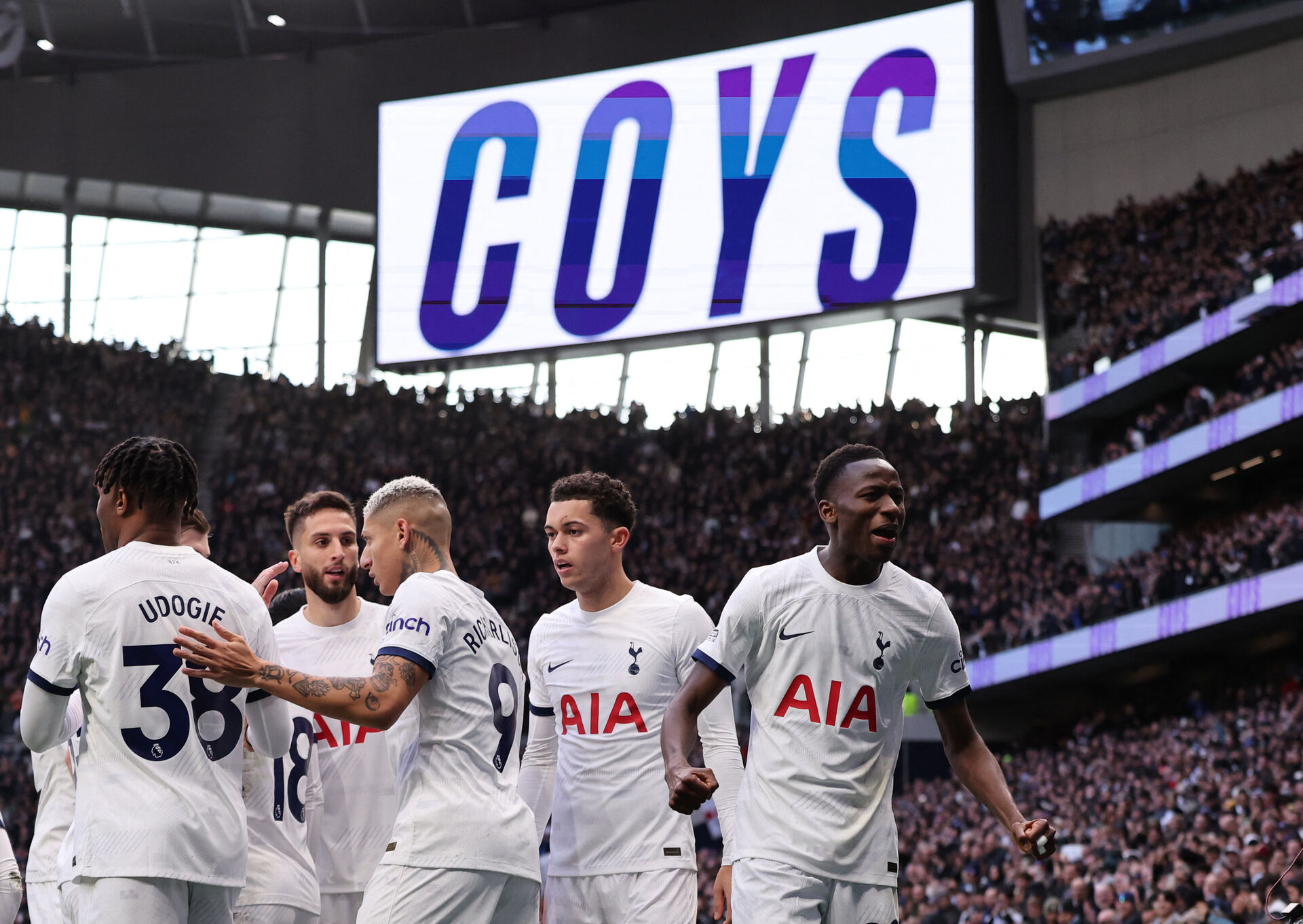 Pape Matar Sarr får lang kontrakt med Tottenham Hotspur