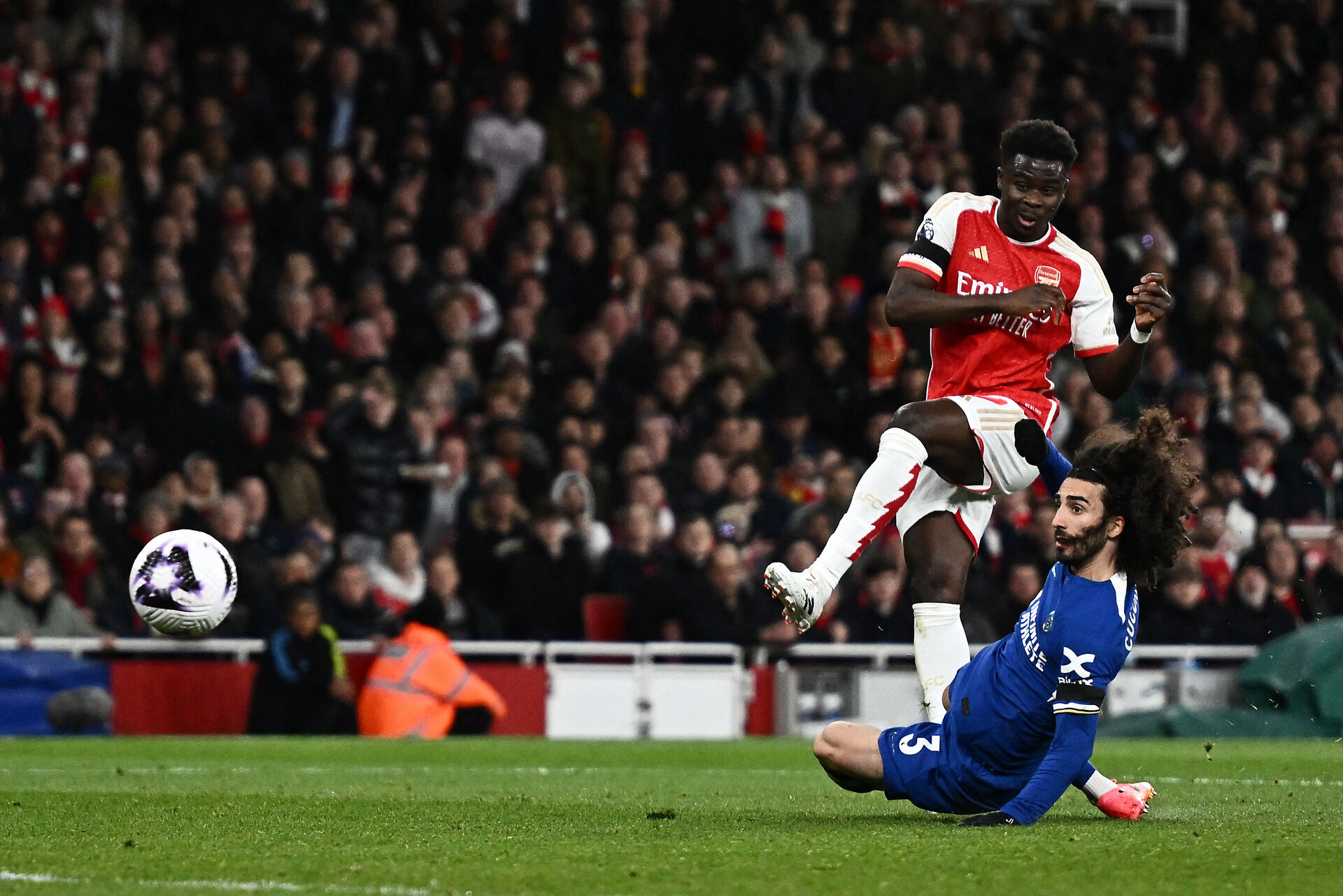 Sulten efter sejre får Saka op om morgenen