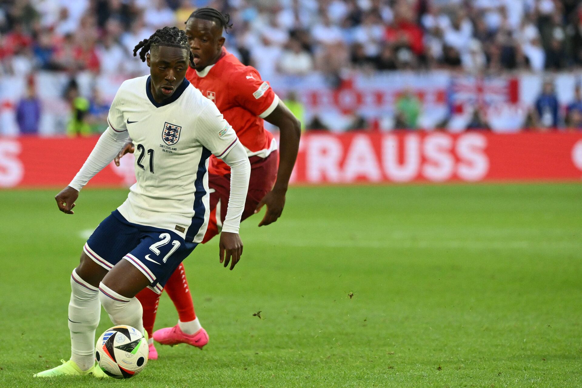 Først Olise - nu Eze? Arsenal og Spurs melder sig ind i kampen