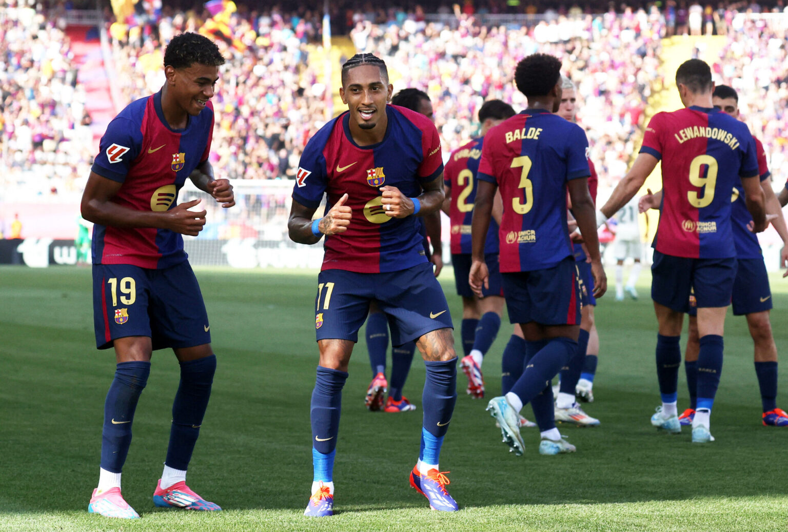 FC Barcelona forenes med Coldplay