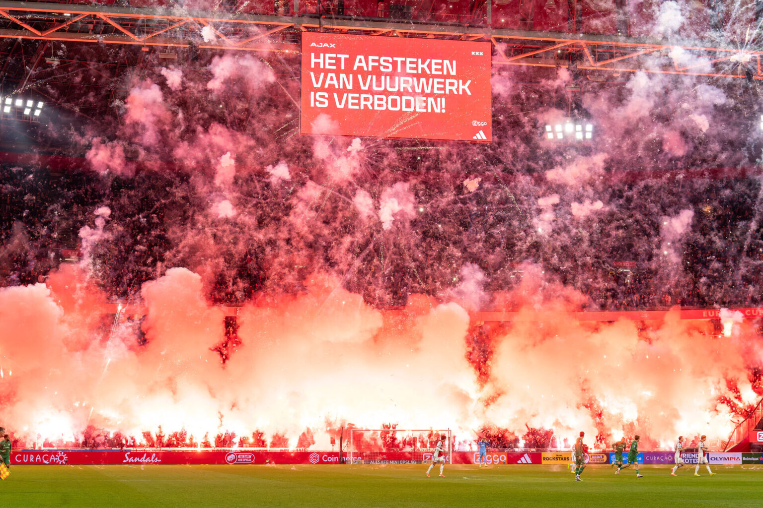 Johan Cruijff ArenA politianmelder Ajax-fans